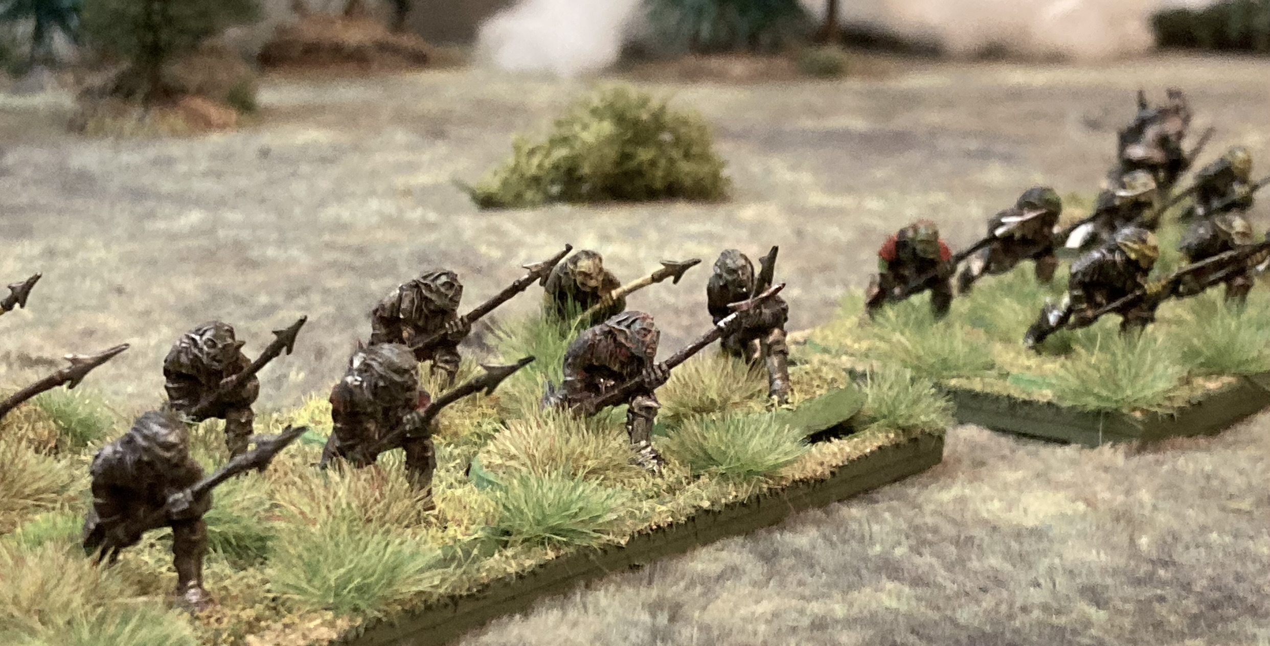 Battle in the Mist: Dwarves vs Orcs in Middle-earth – mogsymakes