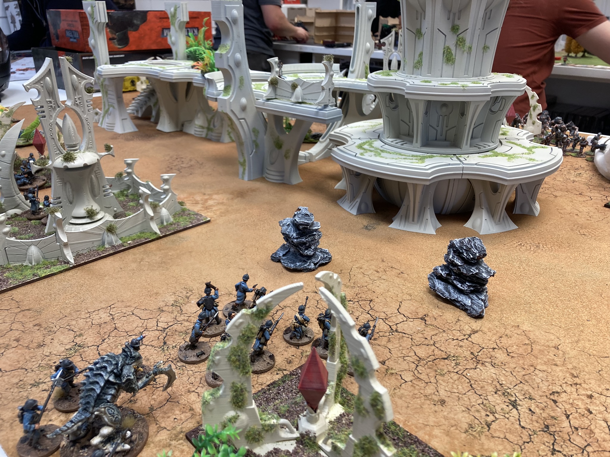 Return to Xenos Rampant & a visit to 7th City Collectables – mogsymakes